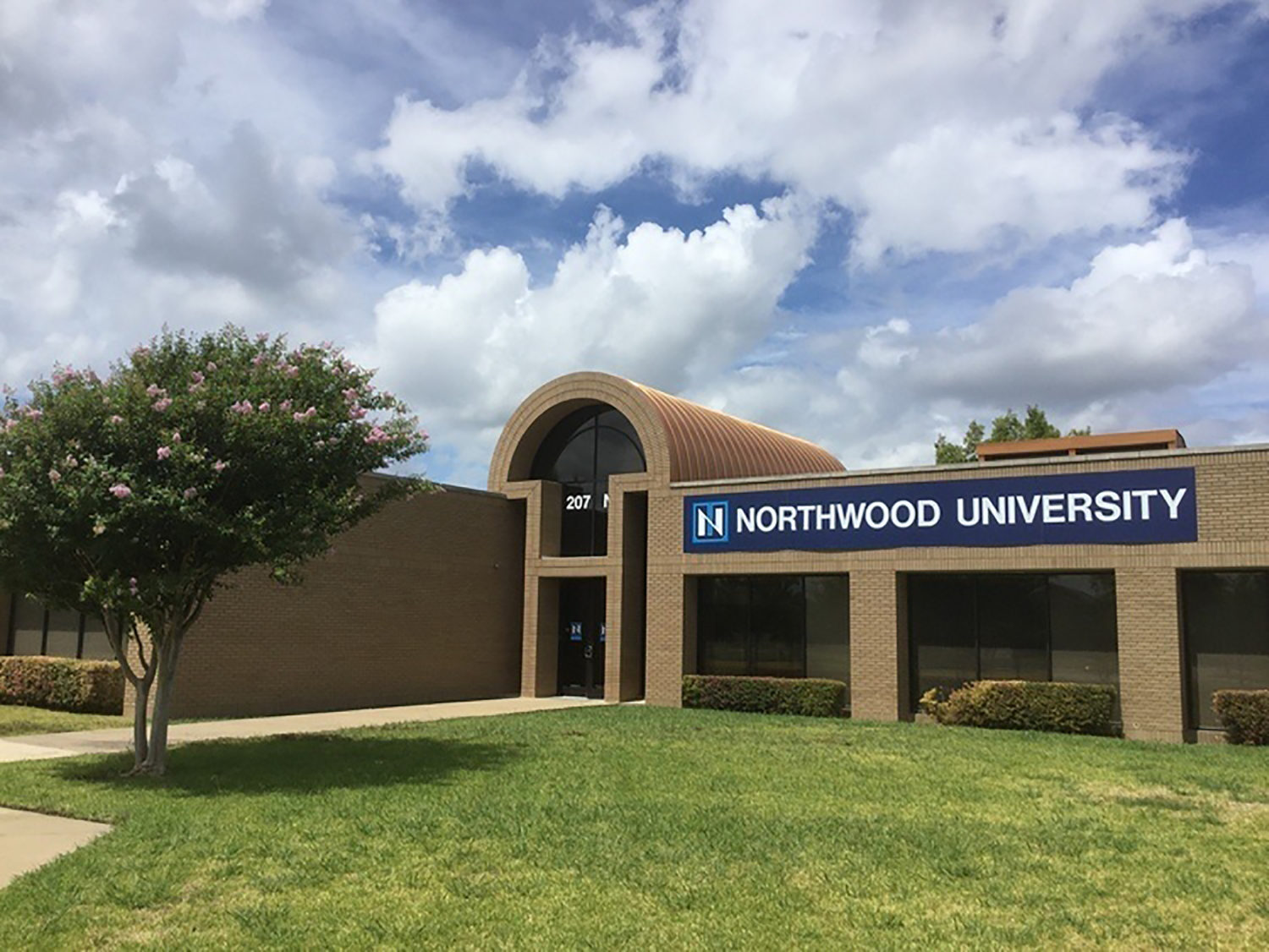 Northwood University | Primary lighting provider | Feyen Zylstra